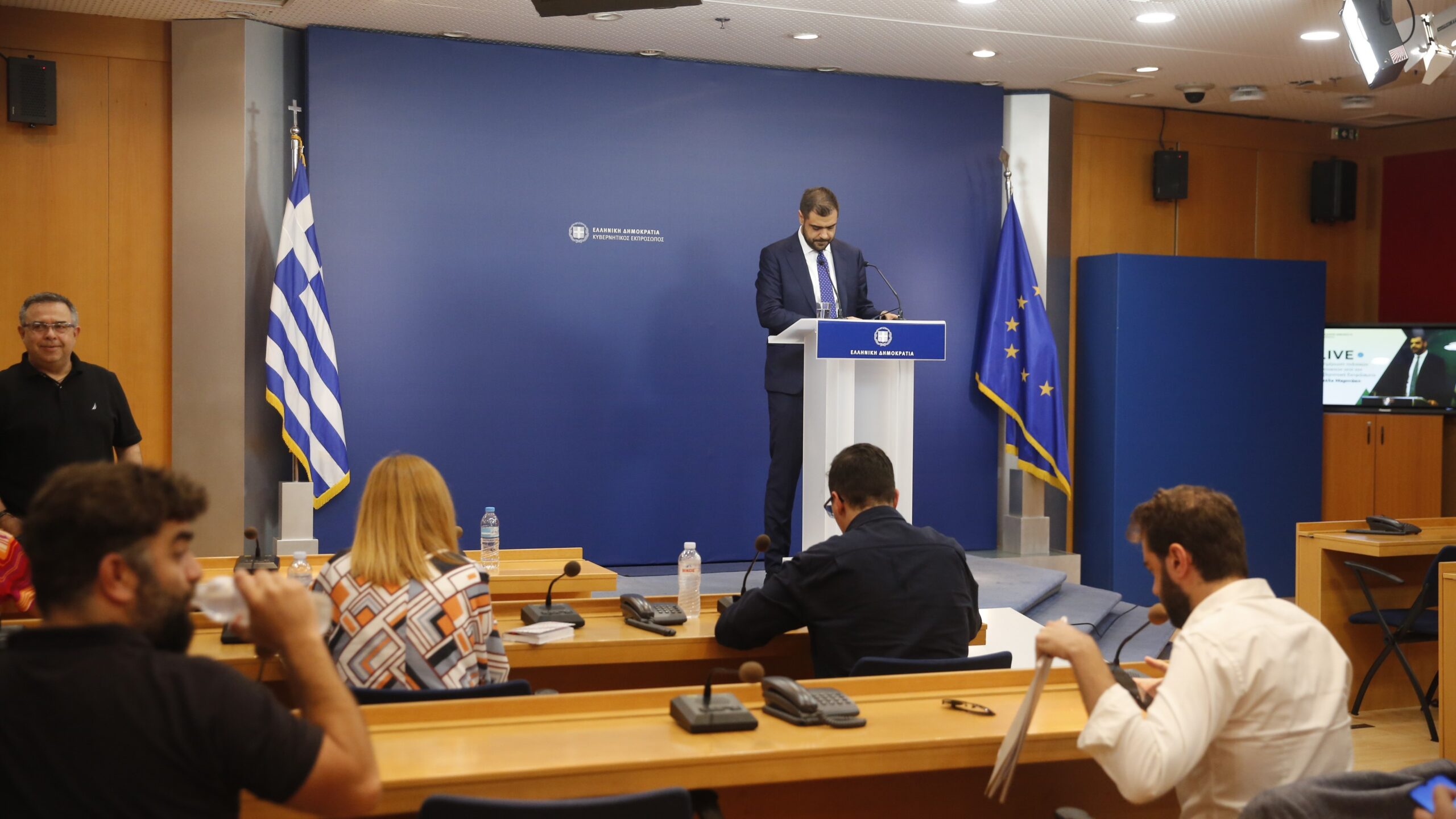 Ενημέρωση των πολιτικών συντακτών και των ανταποκριτών ξένου Τύπου ...